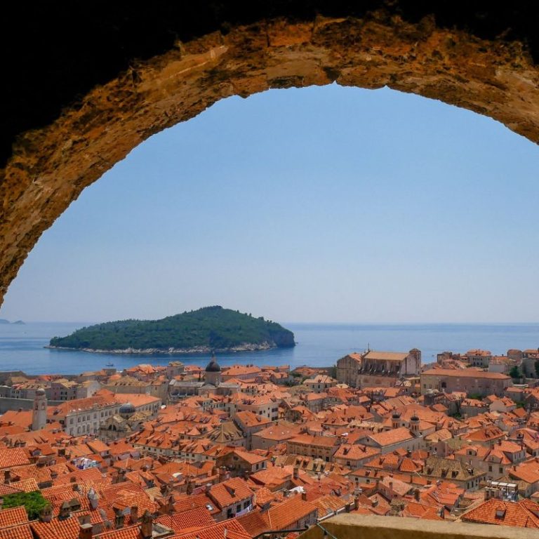 La Isla de Lokrum - Turismo Mediterráneo